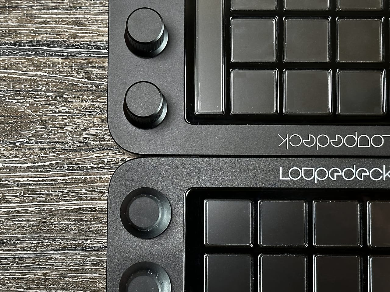 Loupedeck Live / Live S 比較レビュー！使い方や設定方法を写真で解説 | シキログ